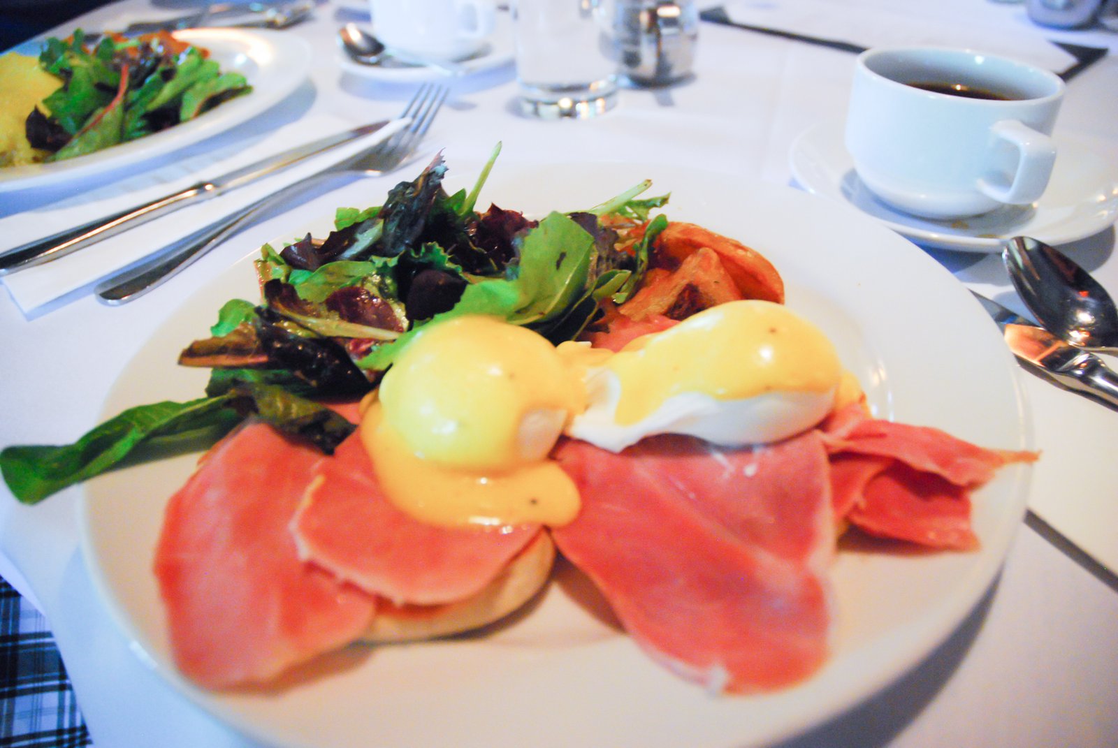 [NY] New Leaf Restaurant & Bar – Walk With Me